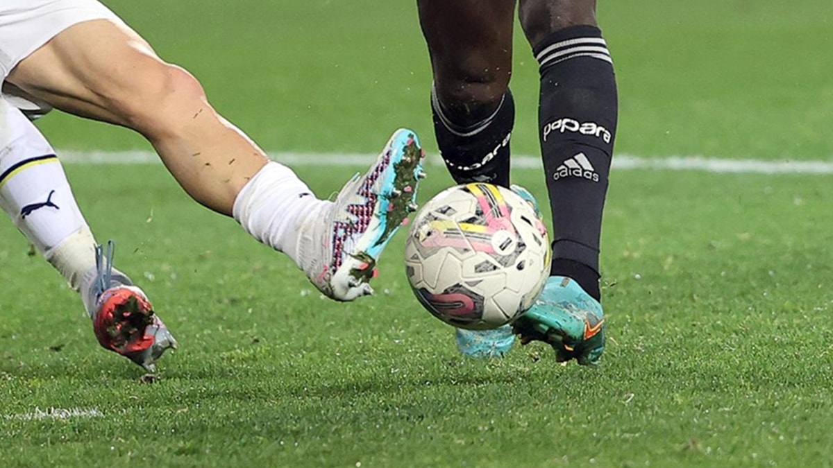 Beşiktaş-Fenerbahçe derbisinde deplasman tribünü kararı Beşiktaş-Fenerbahçe derbisinde deplasman tribünü kararı